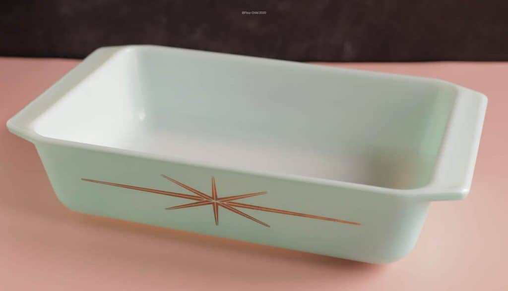 Let's Dish - About The Pyrex Cinderella Serving Casserole - "Atomic ...